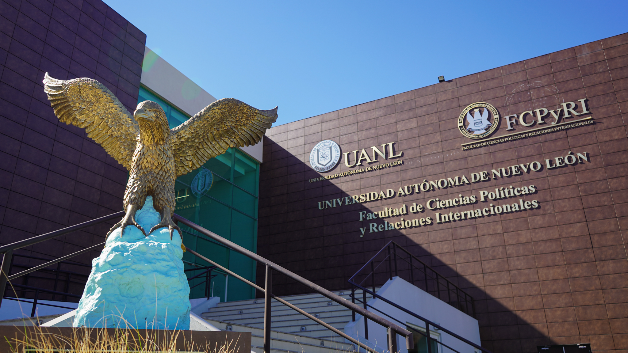 Informes - Facultad de Ciencias Políticas y Relaciones Internacionales