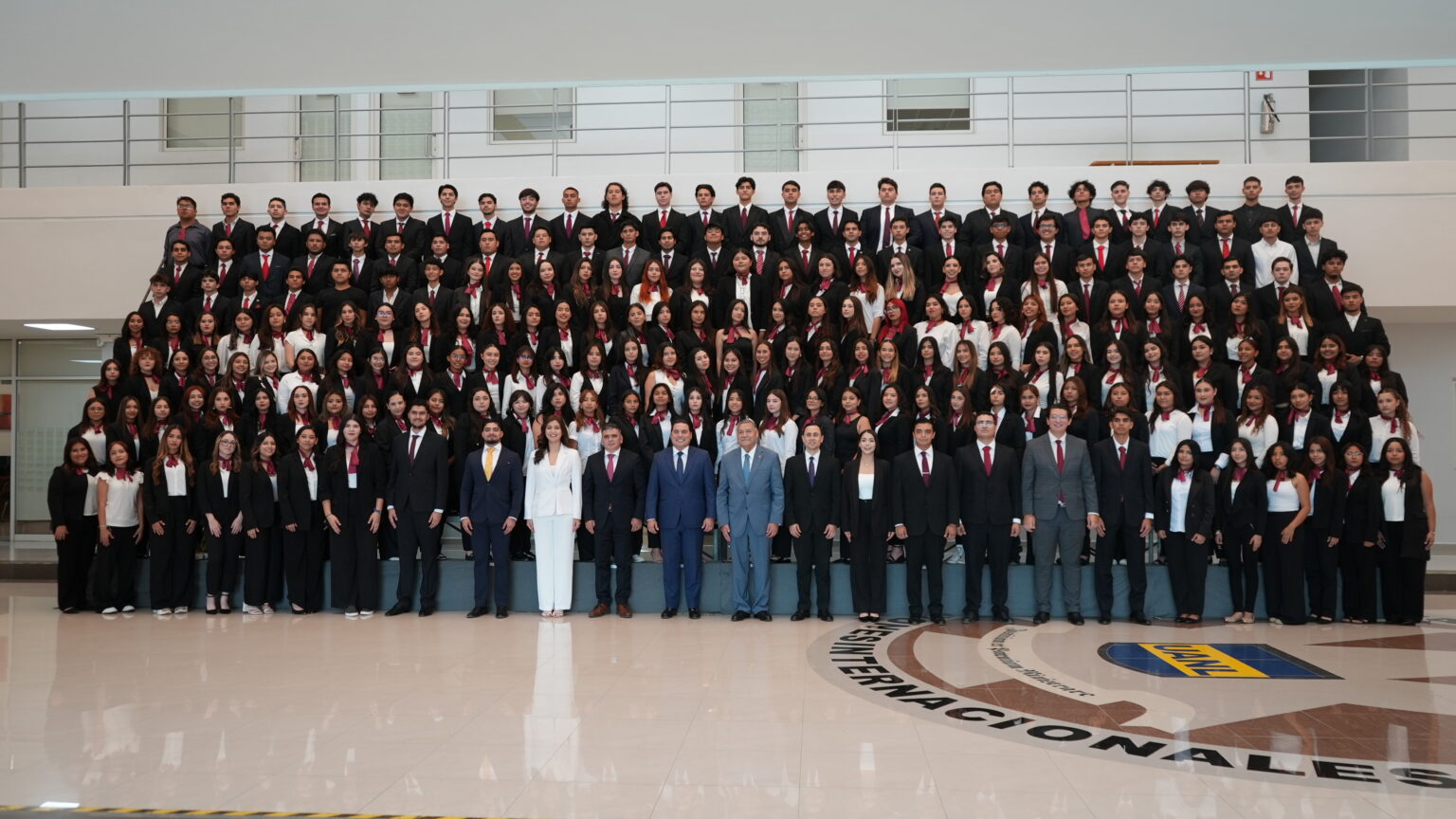 La nueva generación de líderes estudiantiles asume el compromiso en la ...